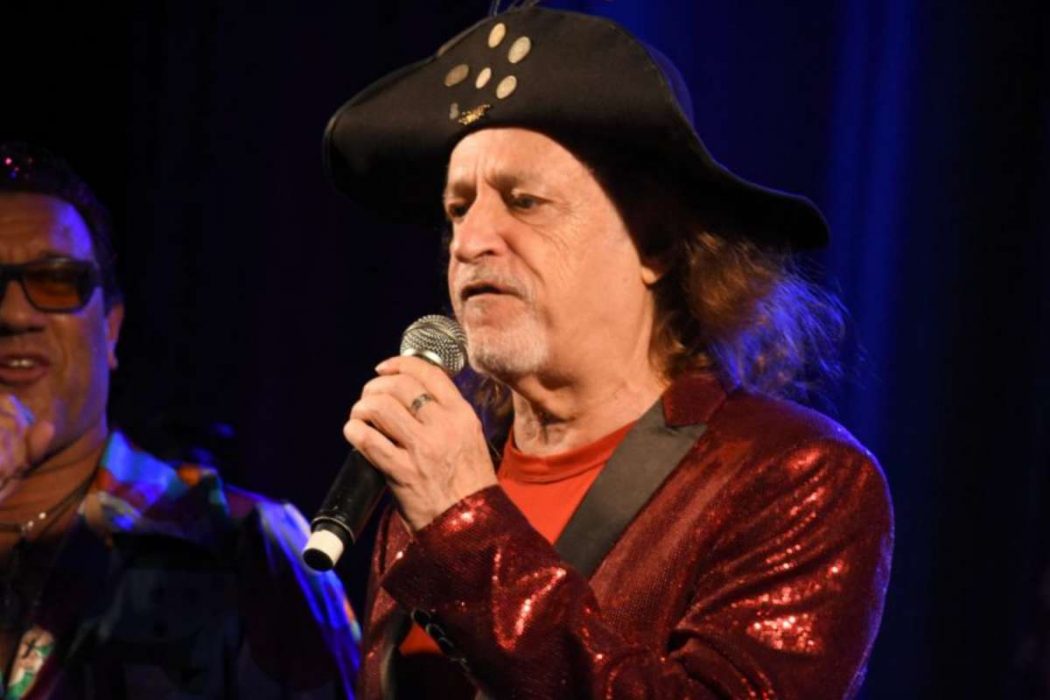 Alceu Valença vence Grammy Latino - OFuxico