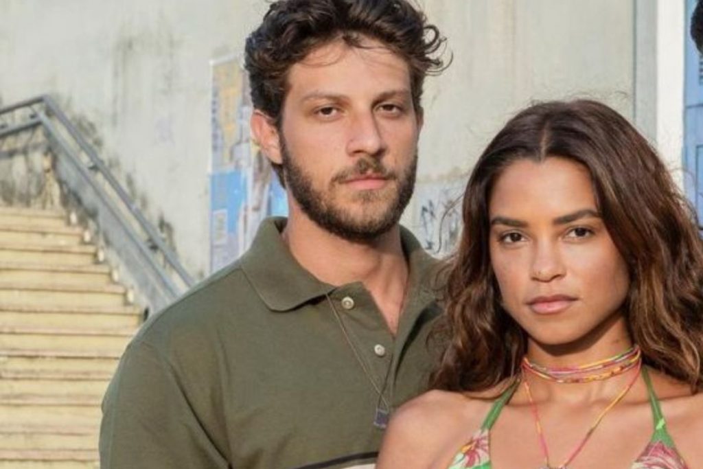 Relembre a carreira de Chay Suede, o Ari de 'Travessia'