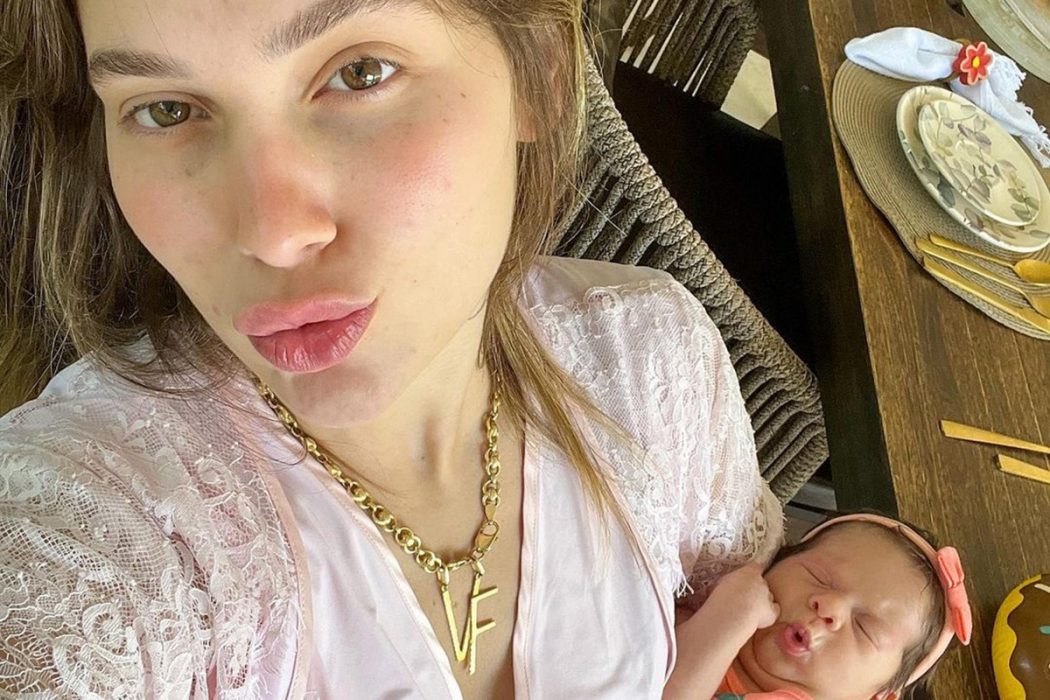Veja como foram os primeiros dias de Maria Flor, filha de Virginia Fonseca