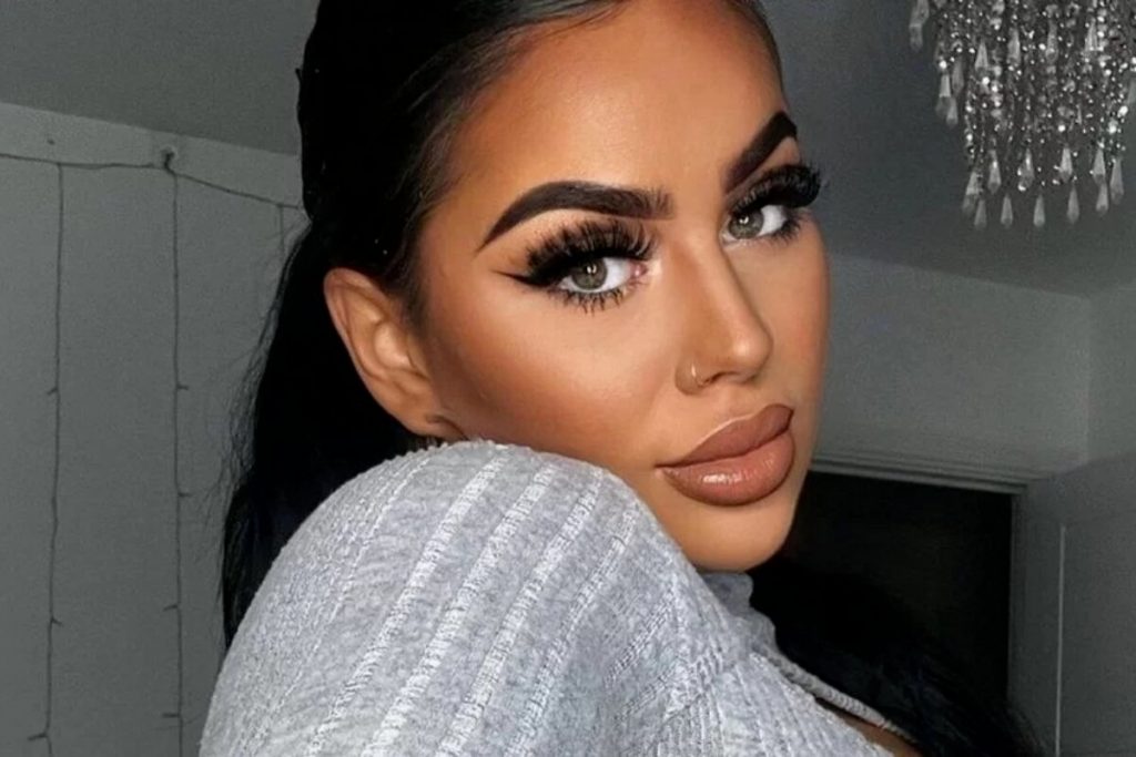 Modelo do OnlyFans e dançarina morre aos 25 anos