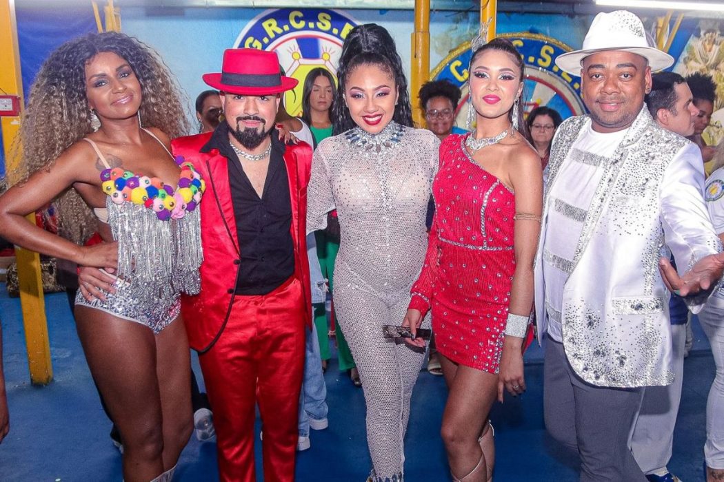 Carnaval 2023: Carla Prata esbanja curvas e beleza em festa da Tucuruvi