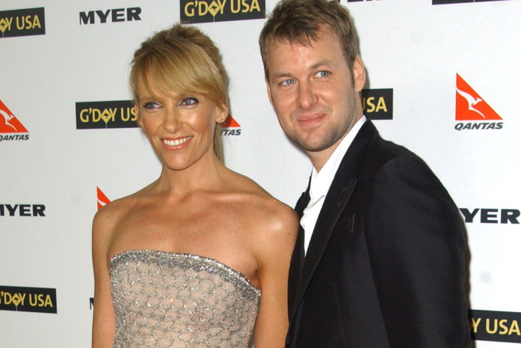 Atriz descobre traição pela imprensa e horas depois anuncia separação