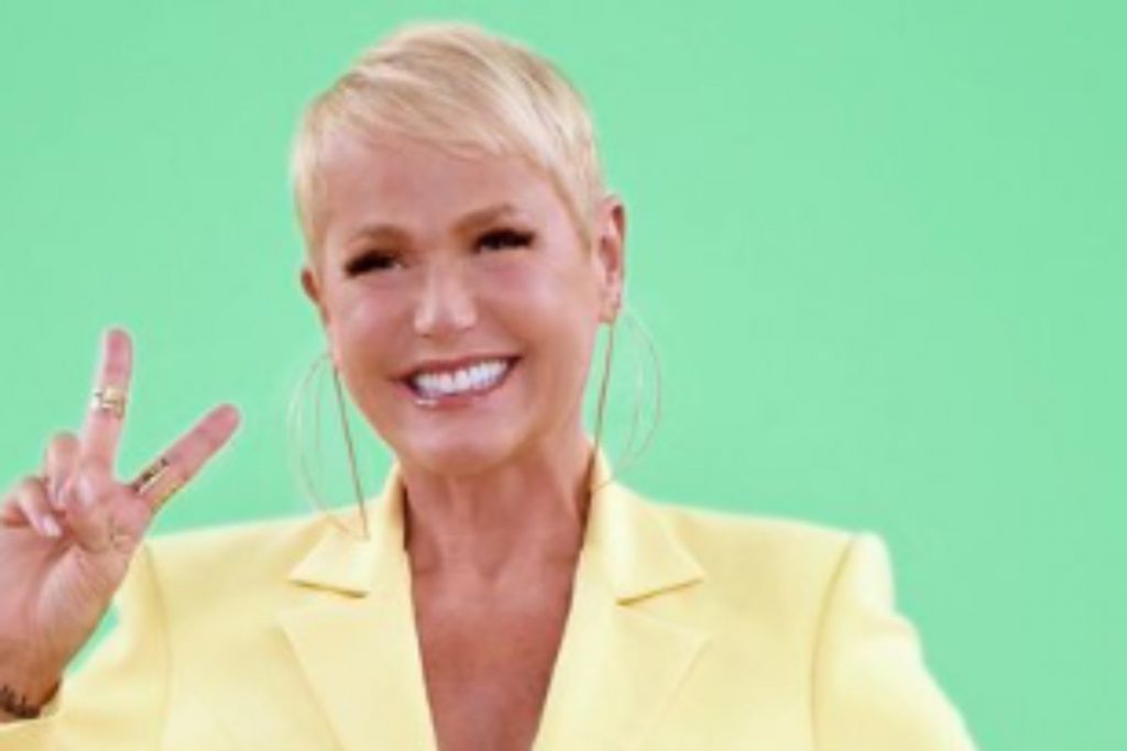 Xuxa encerra gravação e revisita cenário icônico. Veja!