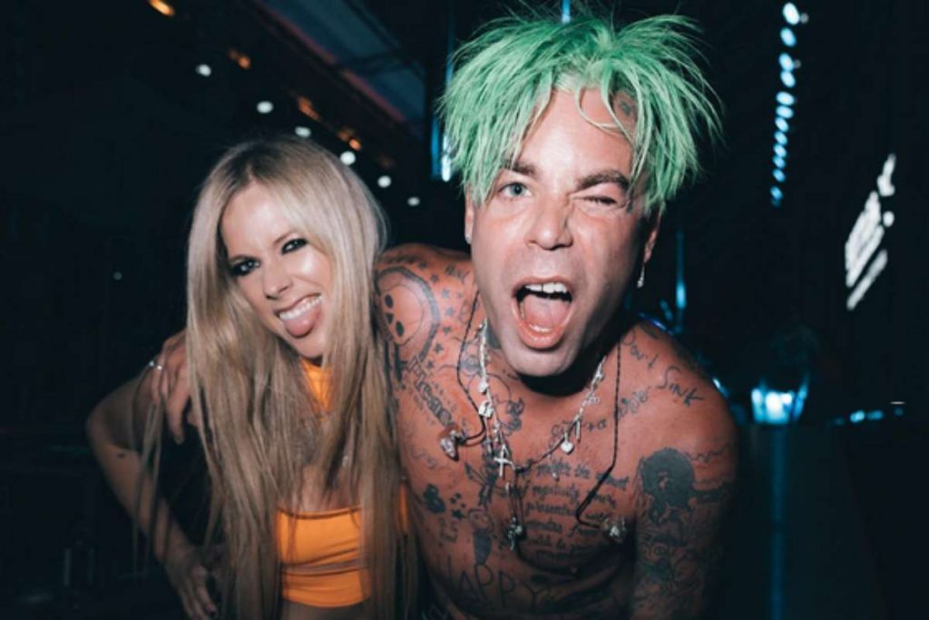 Avril Lavigne termina noivado com Mod Sun, afirma revista