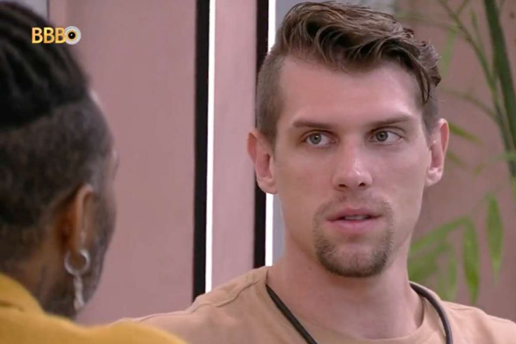 BBB23: Cristian conversa com Fred Nicácio após fala ofensiva - OFuxico