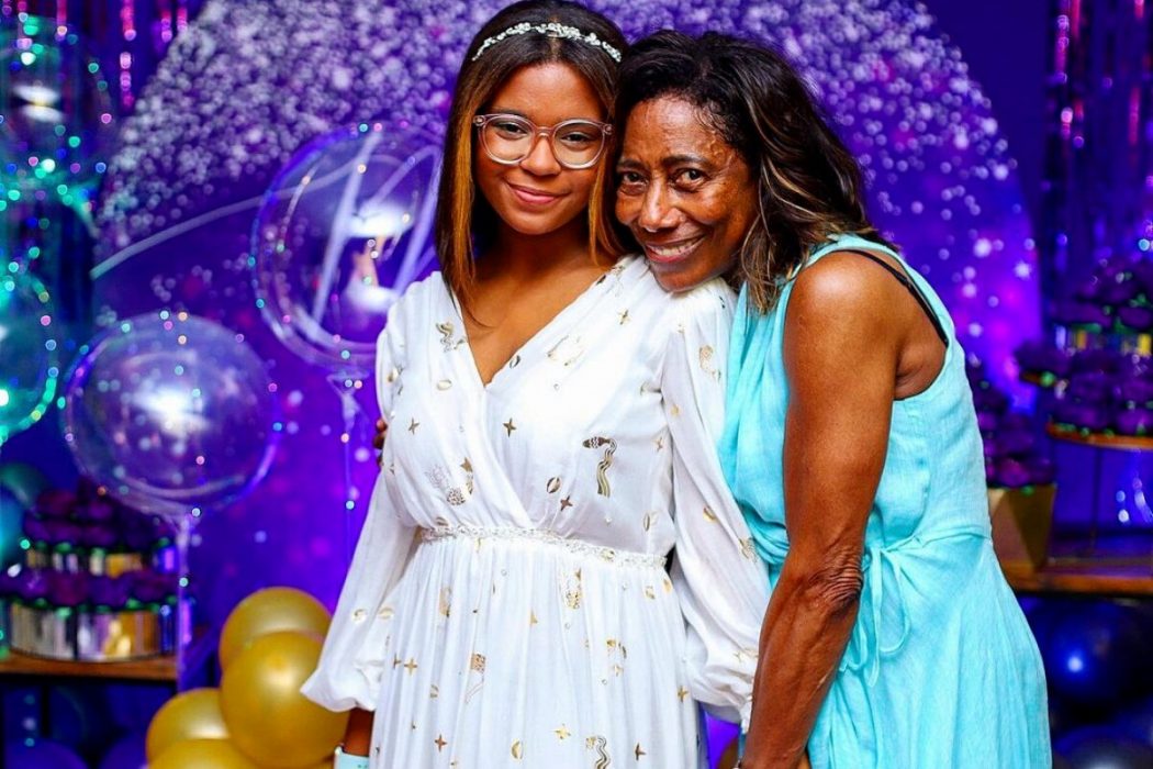 Filha de Glória Maria emociona web com homenagem para a jornalista