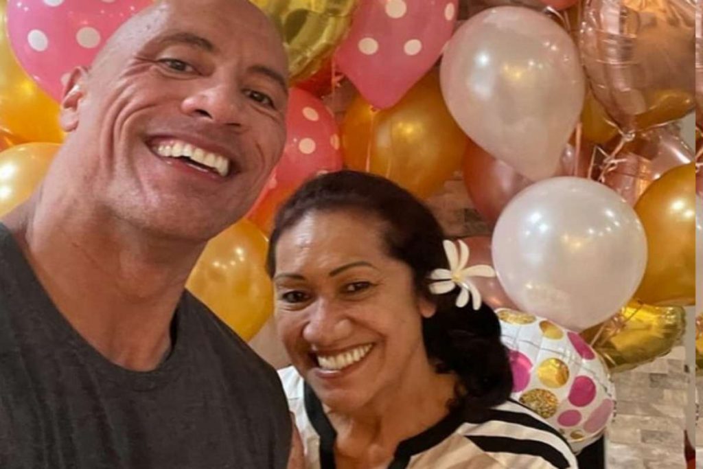Mãe de Dwayne 'The Rock' Johnson sofre acidente de carro