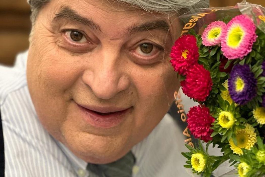 Datena passa por perrengue e fica molhado em programa. Veja!