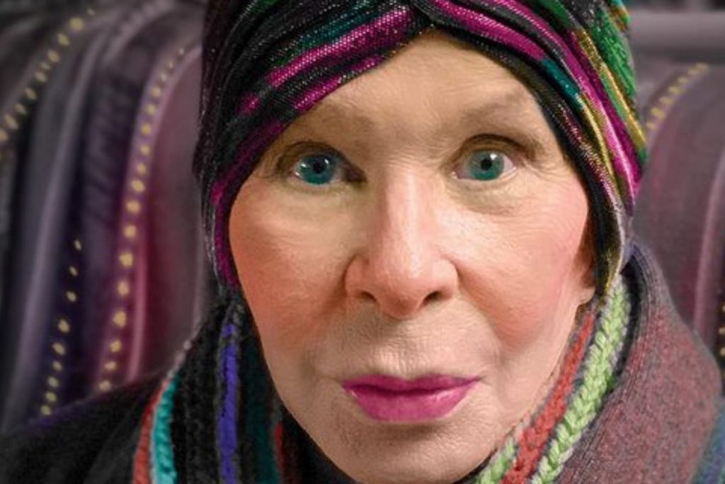 Rita Lee lança 'Outra Autobiografia' e anuncia pré-venda. Saiba mais!