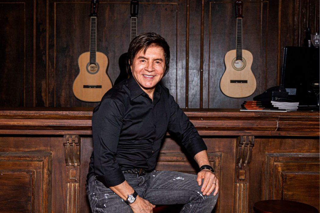 Famosos aplaudem Lucas Lima em pré-estreia de 'Once' - OFuxico