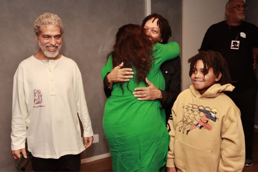 Djavan faz declaração rara para esposa e abre intimidade