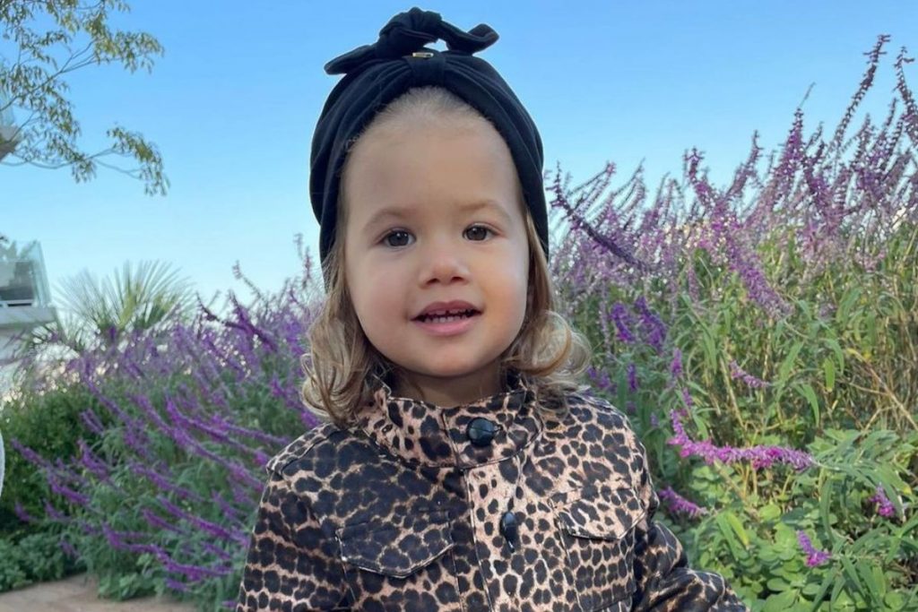 Virginia usa nome de Deus para sensualizar e gera revolta