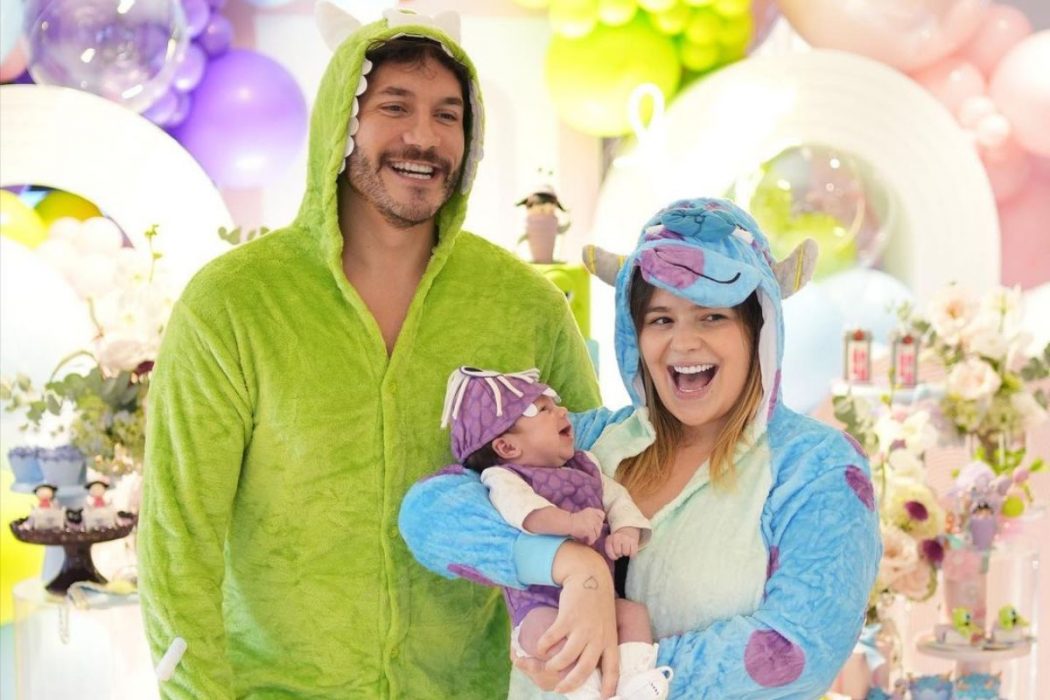 Viih Tube e Eliezer fazem comemoração temática no mesversário de Lua