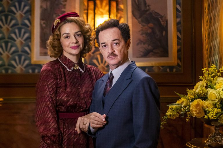 Amor Perfeito: Turíbio descobre paradeiro de Elza