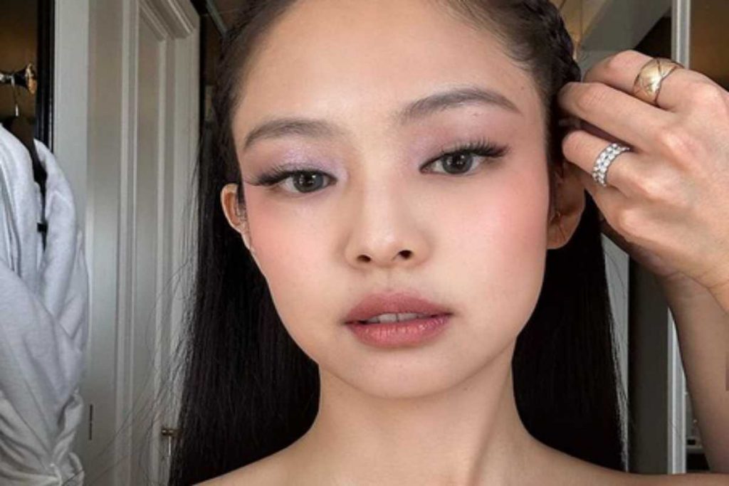 Jennie, do BlackPink, se une ao Universo Cinematográfico da Marvel