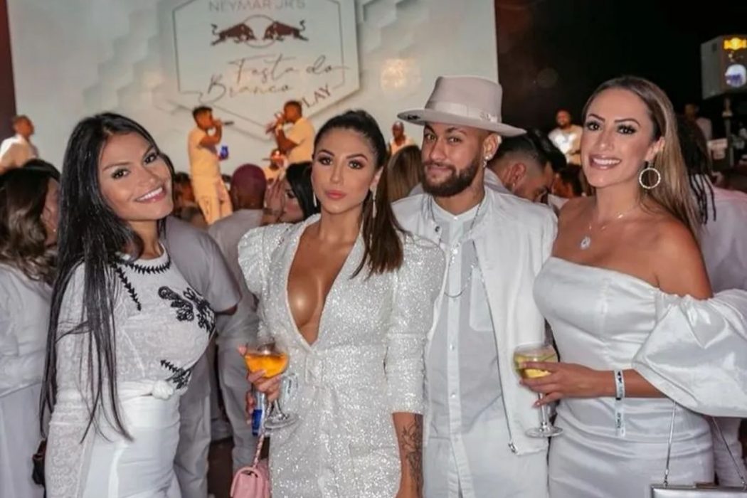 Quem é a nova namorada de Arthur Aguiar? Veja!