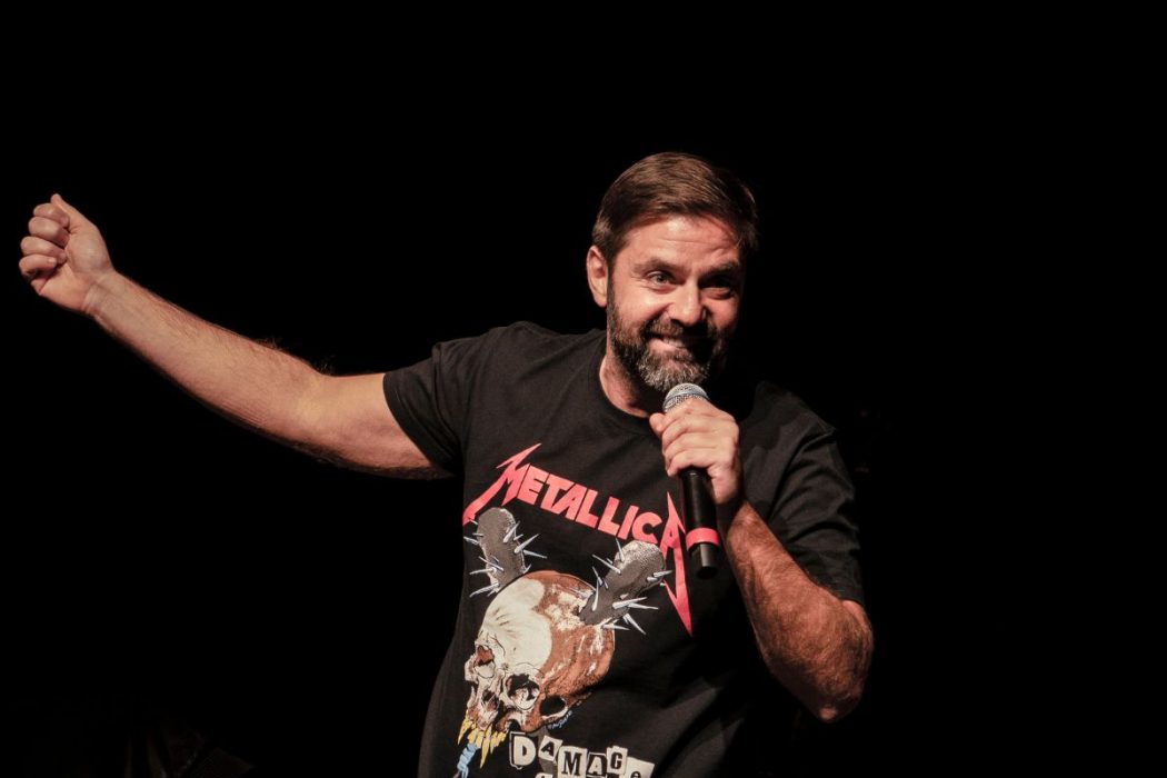 Fábio Rabin sobre o Muita Treta: “Show mais denso que já fiz na carreira’