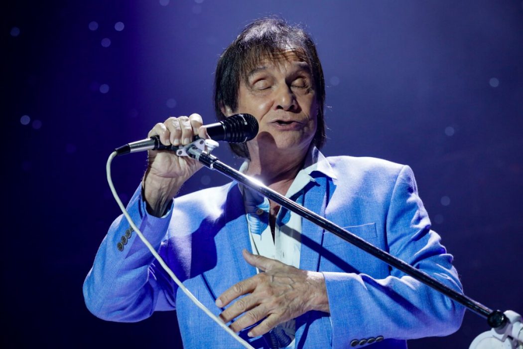 VIVA celebra 50 anos da estreia de Roberto Carlos Especial - OFuxico