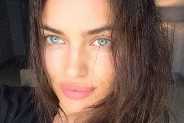 Irina Shayk e Bradley Cooper curtem férias juntos