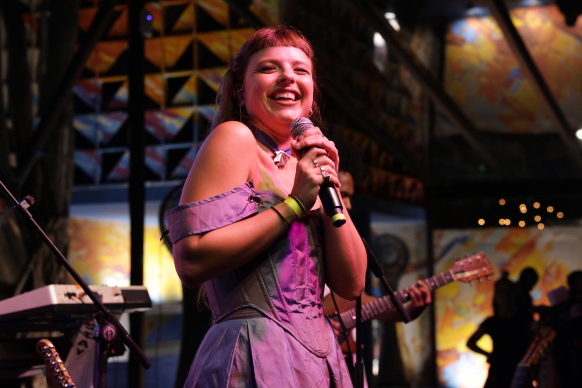 Família é Tudo: Jão canta música de abertura da trama