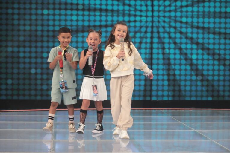 Neta de Raul Gil estreia em quadro da TV - OFuxico