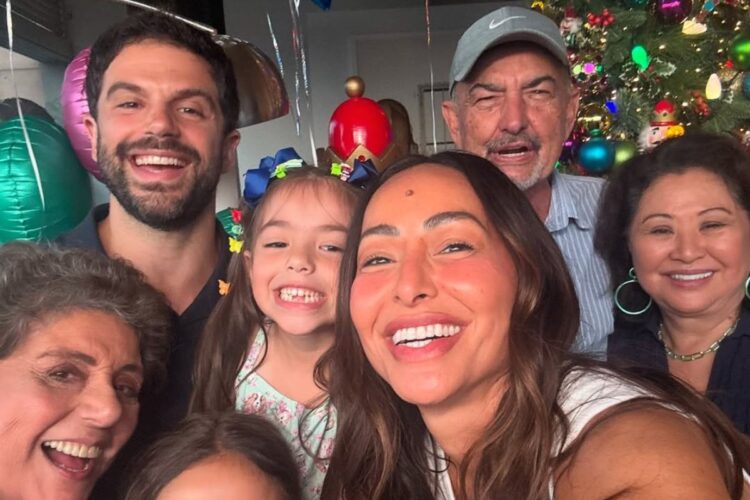 Aniversário de Zoe reúne Sabrina Sato e Duda Nagle após separação - OFuxico