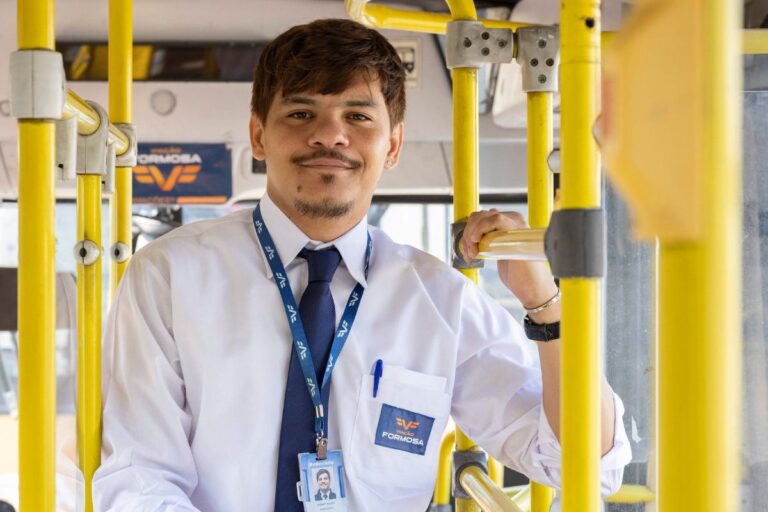 Volta Por Cima: Manauara Adanilo explica grafia do nome - OFuxico