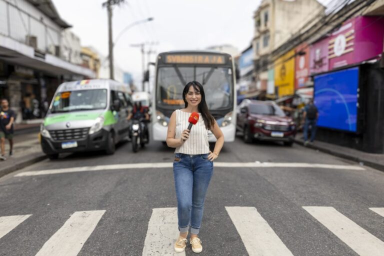 Luciana Picorelli conquista Madureira como musa do tempo. Saiba ...