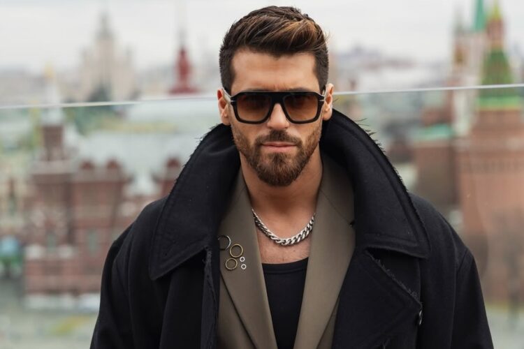 Can Yaman surpreende em ‘El Turco’, nova série do Globoplay
