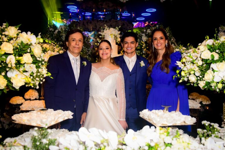 Grávida, Maria Cavalcante se casa com Cristiano Deyvid - OFuxico