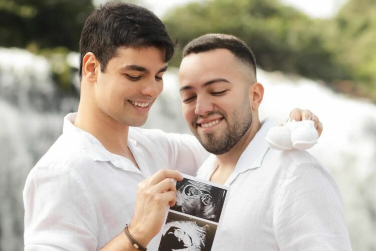 Lucas Rangel e Lucas Bley anunciam que vão ter um bebê - OFuxico