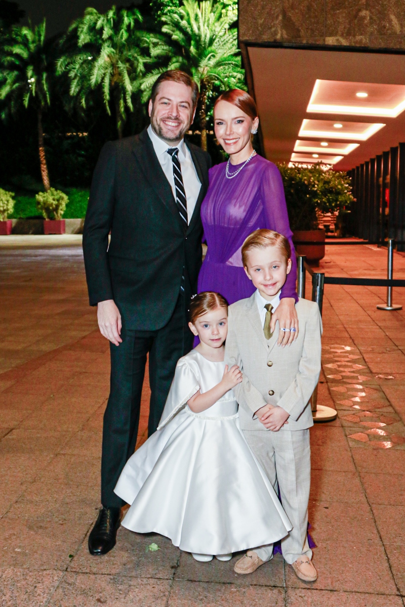 Luxo: Roberto Justus e Ana Paula Siebert renovam votos