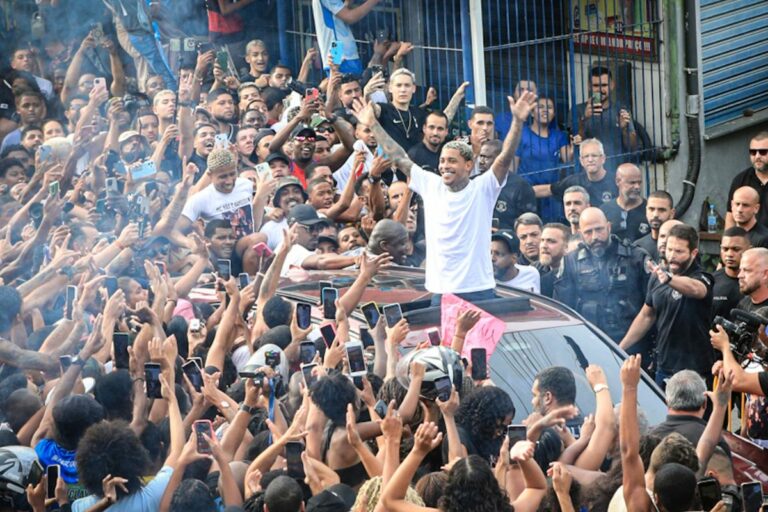 MC Poze do Rodo deixa a prisão no Rio de Janeiro - OFuxico