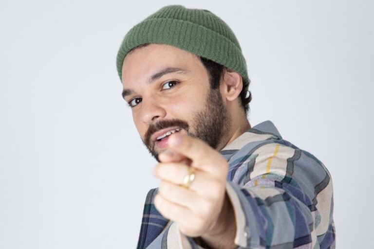 Raphael Ghanem anuncia 26 shows em julho - OFuxico