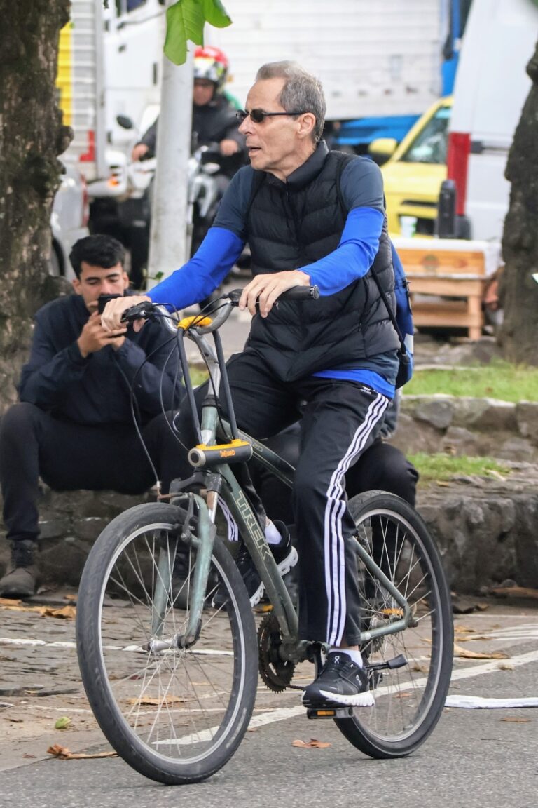 Após cirurgia, Tony Bellotto reaparece mais magro. Fotos! - OFuxico